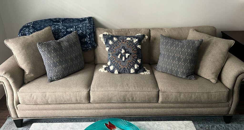 Kayla Sofa - Living Room Couch (3-seat) - Asherfield
